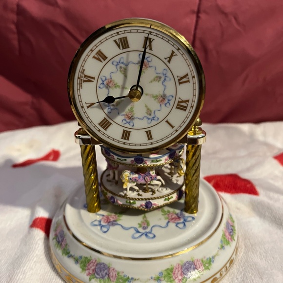 Franklin Mint | Other | Vtg The Franklin Mint 5th Anniversary Carousel ...